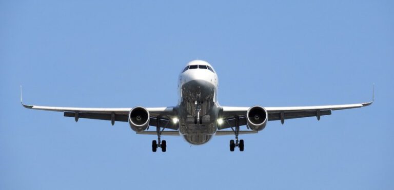 Flugärger im Urlaub: Neue Musterbriefe helfen Passagieren bei ...